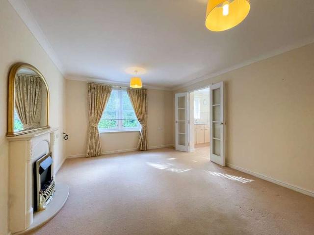 1 Bedroom Apartment Flat