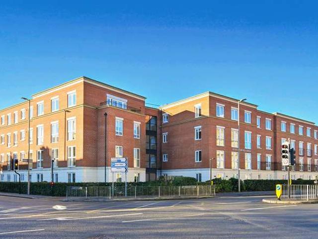 1 Bedroom Apartment Flat