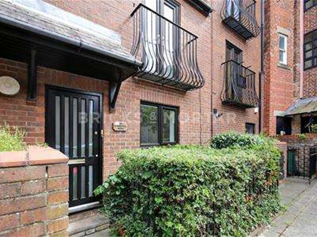 1 Bedroom Apartment Flat