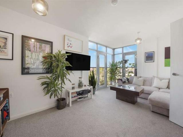 1 Bedroom Apartment Flat