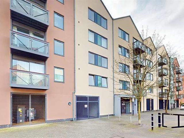 1 Bedroom Apartment Flat