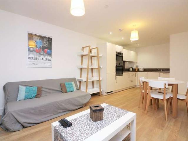 1 Bedroom Apartment Flat