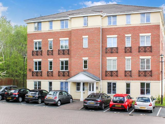 1 Bedroom Apartment Flat