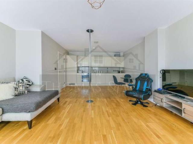 1 Bedroom Apartment Flat