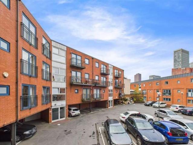 1 Bedroom Apartment Flat