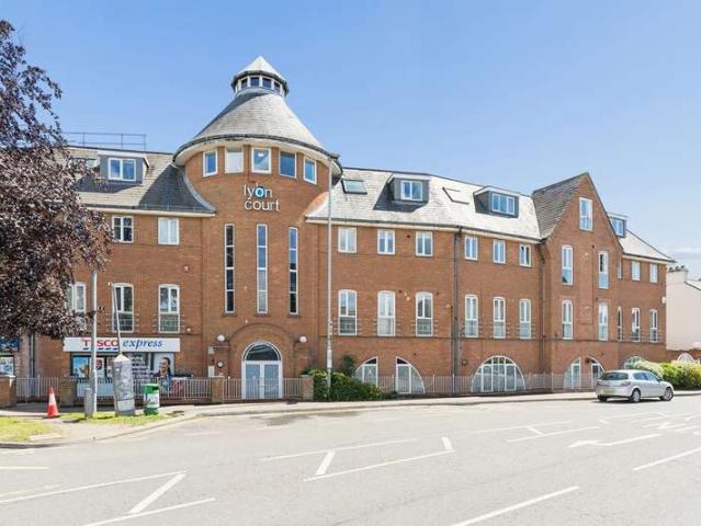 1 Bedroom Apartment Flat