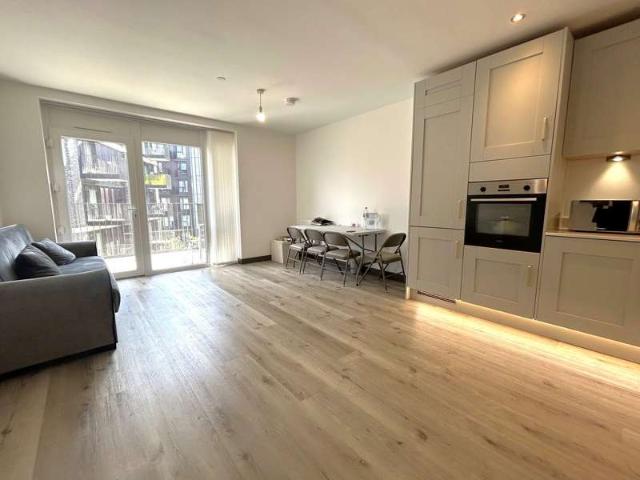 1 Bedroom Apartment Flat