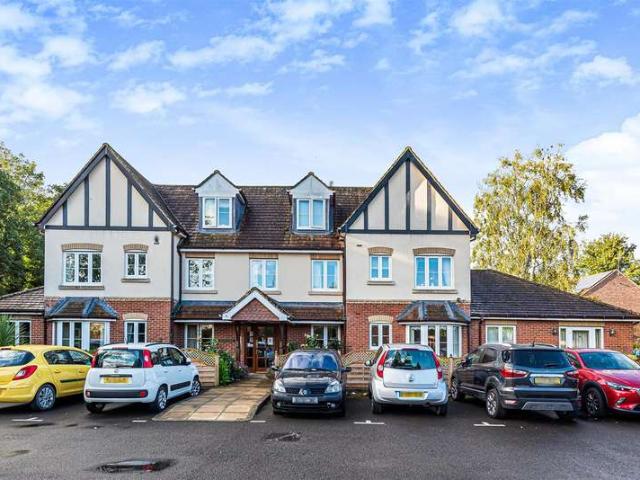 1 Bedroom Apartment Flat