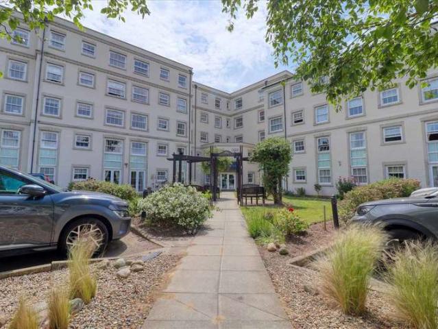 1 Bedroom Apartment Flat