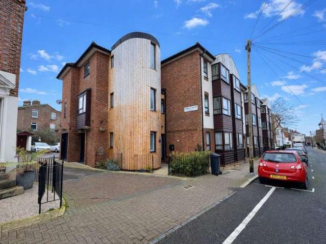 1 Bedroom Apartment Flat