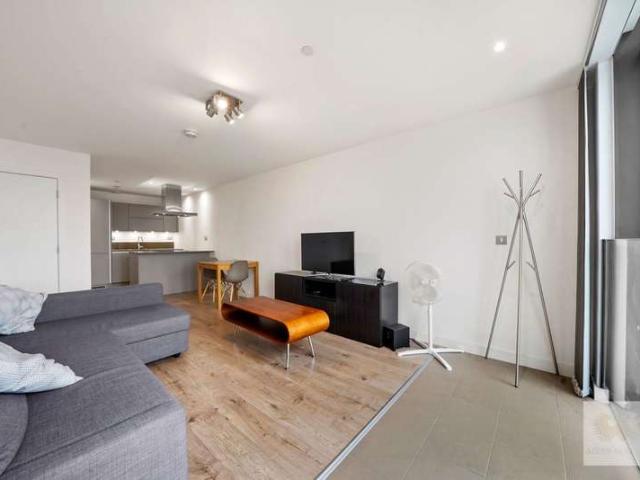 1 Bedroom Apartment Flat