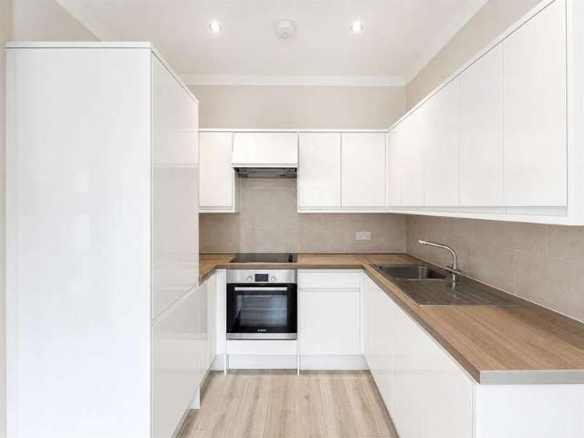 1 Bedroom Apartment Flat