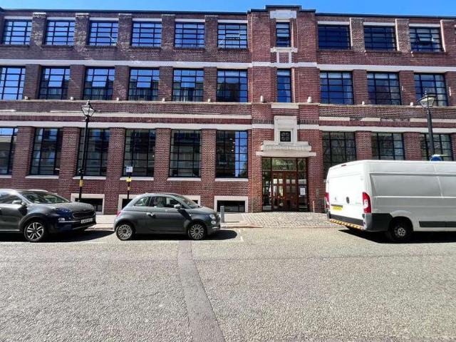 1 Bedroom Apartment Flat