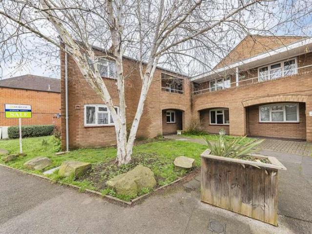 1 Bedroom Apartment Flat