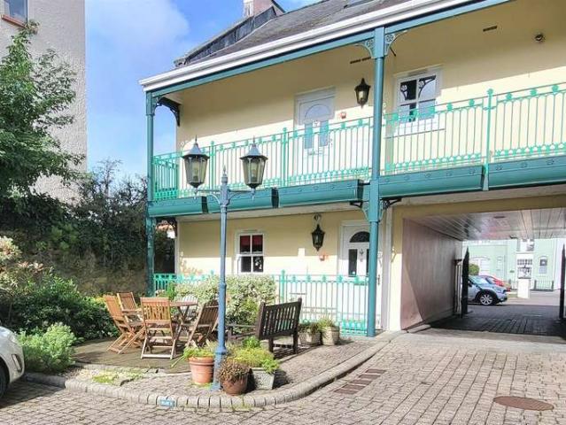 1 Bedroom Apartment Flat