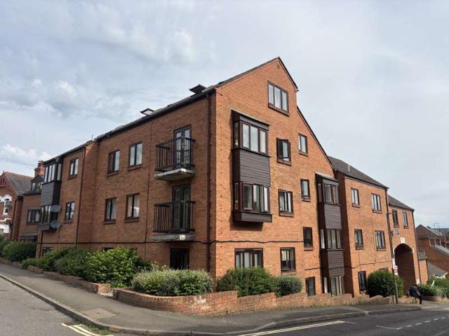 1 Bedroom Apartment Flat