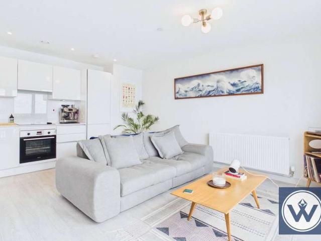 1 Bedroom Apartment Flat