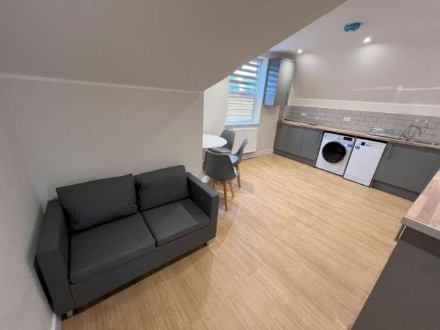 1 Bedroom Apartment Flat