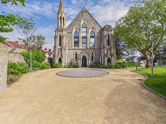 1 Bedroom Apartment Flat