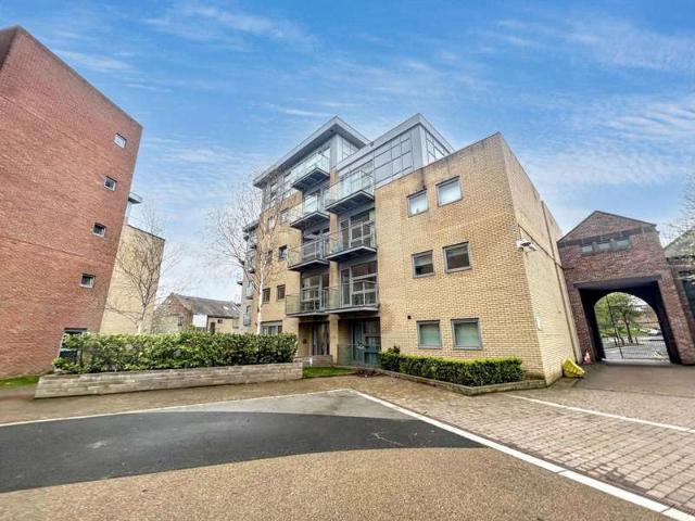 1 Bedroom Apartment Flat
