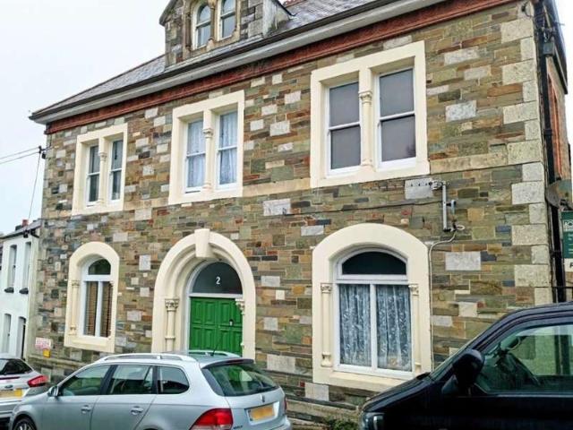 1 Bedroom Apartment Flat
