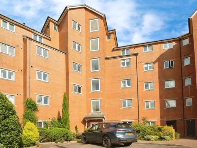 1 Bedroom Apartment Flat