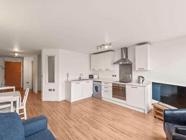 1 Bedroom Apartment Flat
