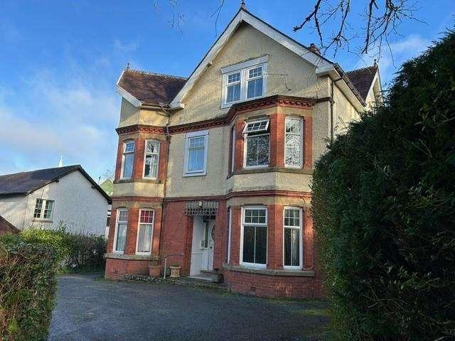 1 Bedroom Apartment Flat