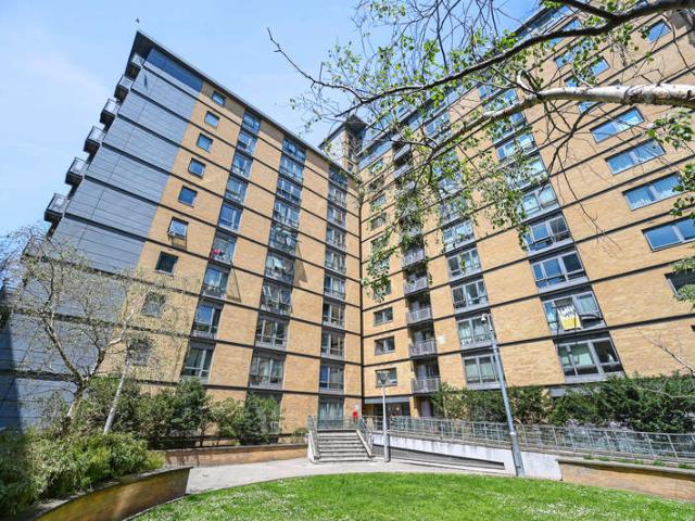 1 Bedroom Apartment Flat