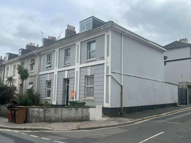 1 Bedroom Apartment Flat