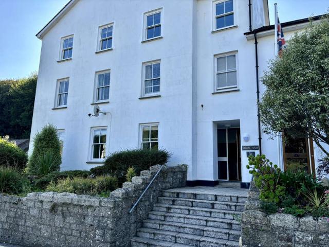 1 Bedroom Apartment Flat