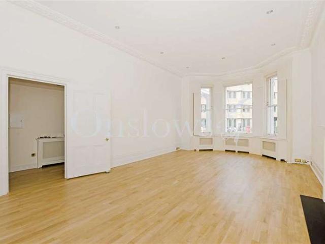 1 Bedroom Apartment Flat
