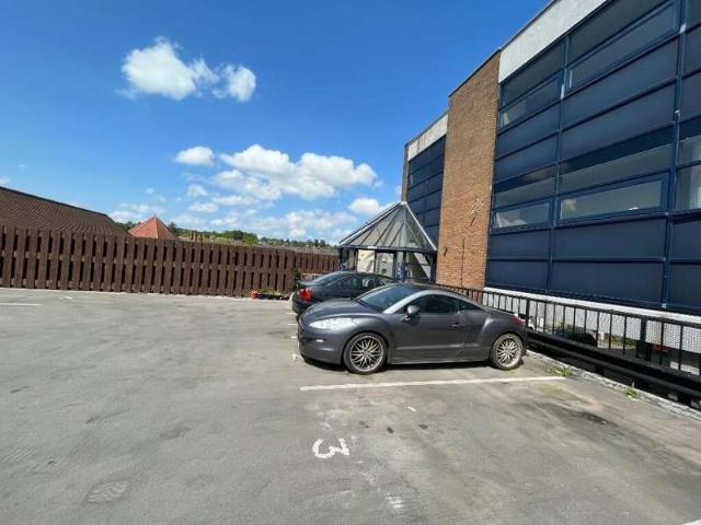 1 Bedroom Apartment Flat