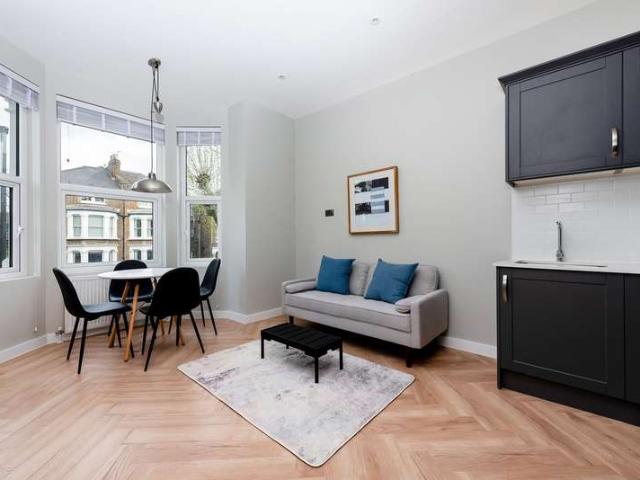 1 Bedroom Apartment Flat