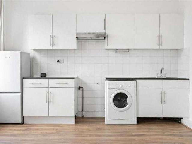1 Bedroom Apartment Flat