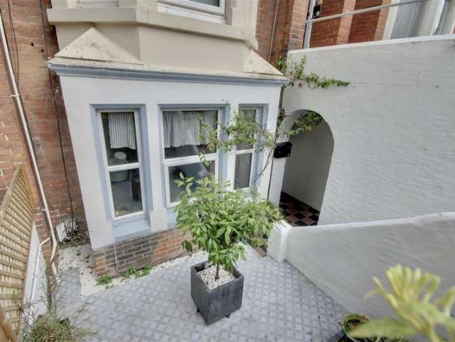 1 Bedroom Apartment Flat