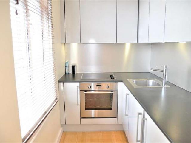 1 Bedroom Apartment Flat