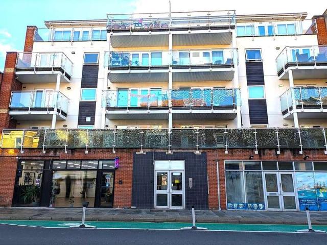 2 Bedroom Apartment Flat