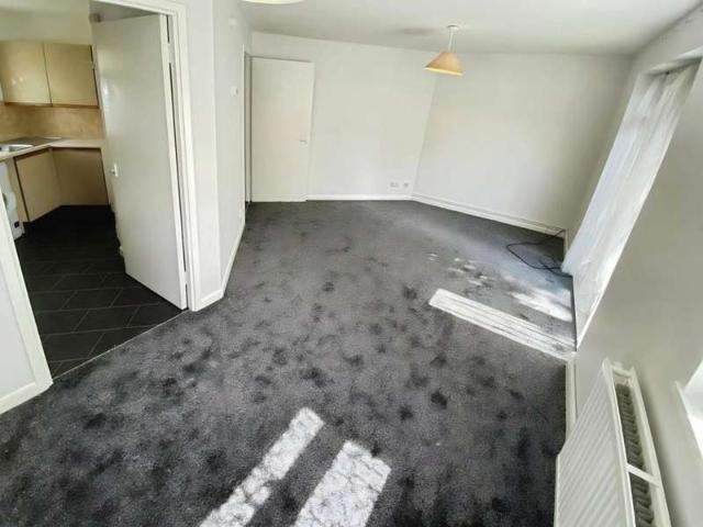 1 Bedroom Flat