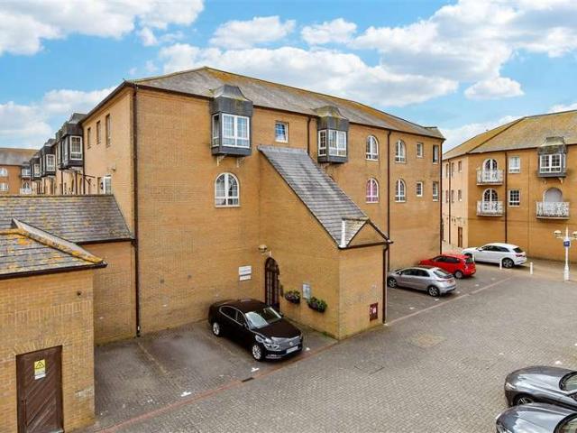 1 Bedroom Apartment Flat