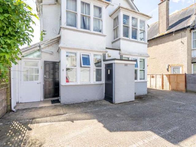 1 Bedroom Apartment Flat