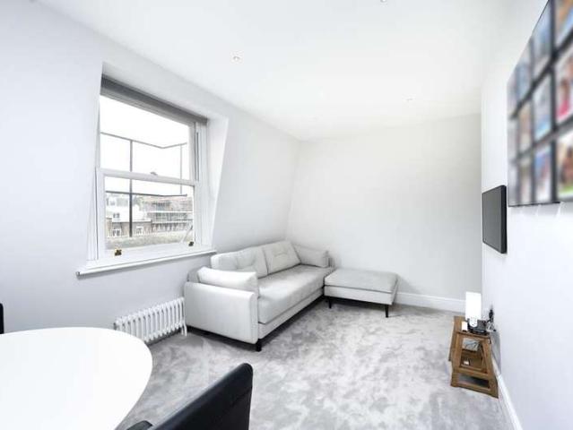 1 Bedroom Apartment Flat