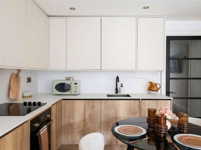 1 Bedroom Apartment Flat