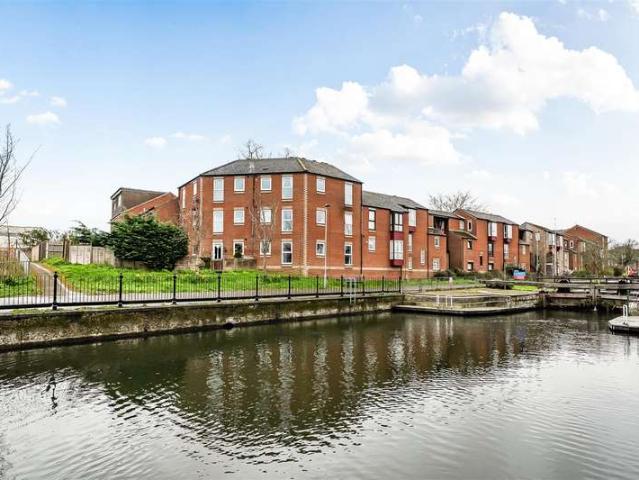 1 Bedroom Apartment Flat