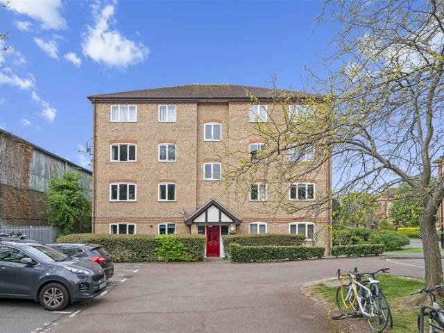 1 Bedroom Apartment Flat