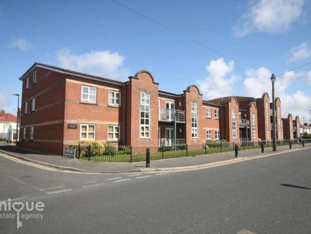 1 Bedroom Apartment Flat