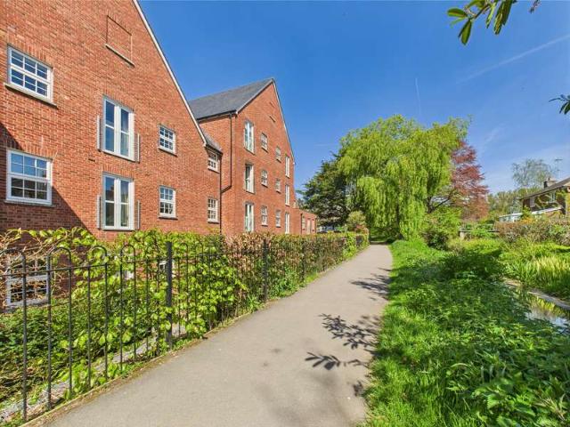 1 Bedroom Apartment Flat