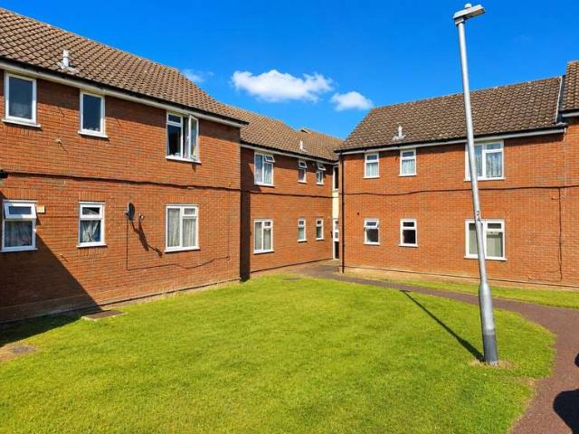 1 Bedroom Apartment Flat