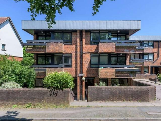 1 Bedroom Apartment Flat