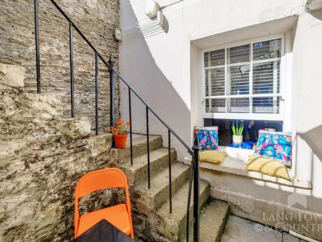 1 Bedroom Apartment Flat